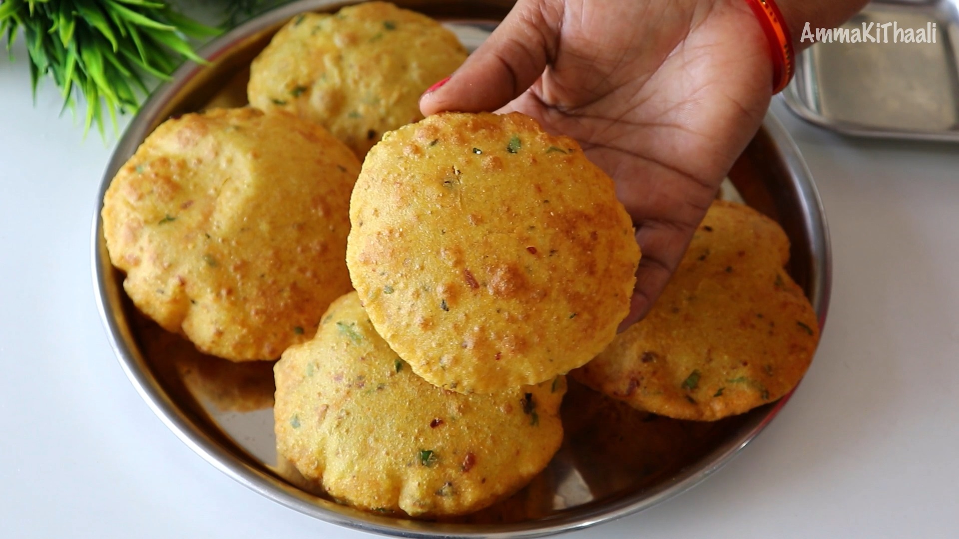 सफर हो या चाय, सिर्फ 5 min में बनाये गेहू के आटे और आलू से यह खस्ता ...
